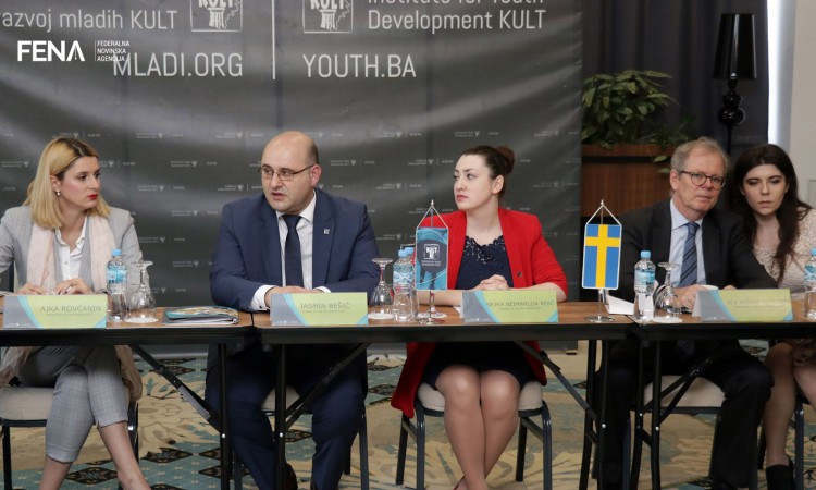 Osam bh. općina pomoći će pokretanje biznisa mladih - Biznis.ba ...