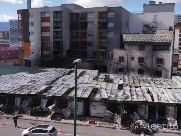 Stanari zgrada kod Kvadranta: Dovoze nagorjele boksove, ovo je ...