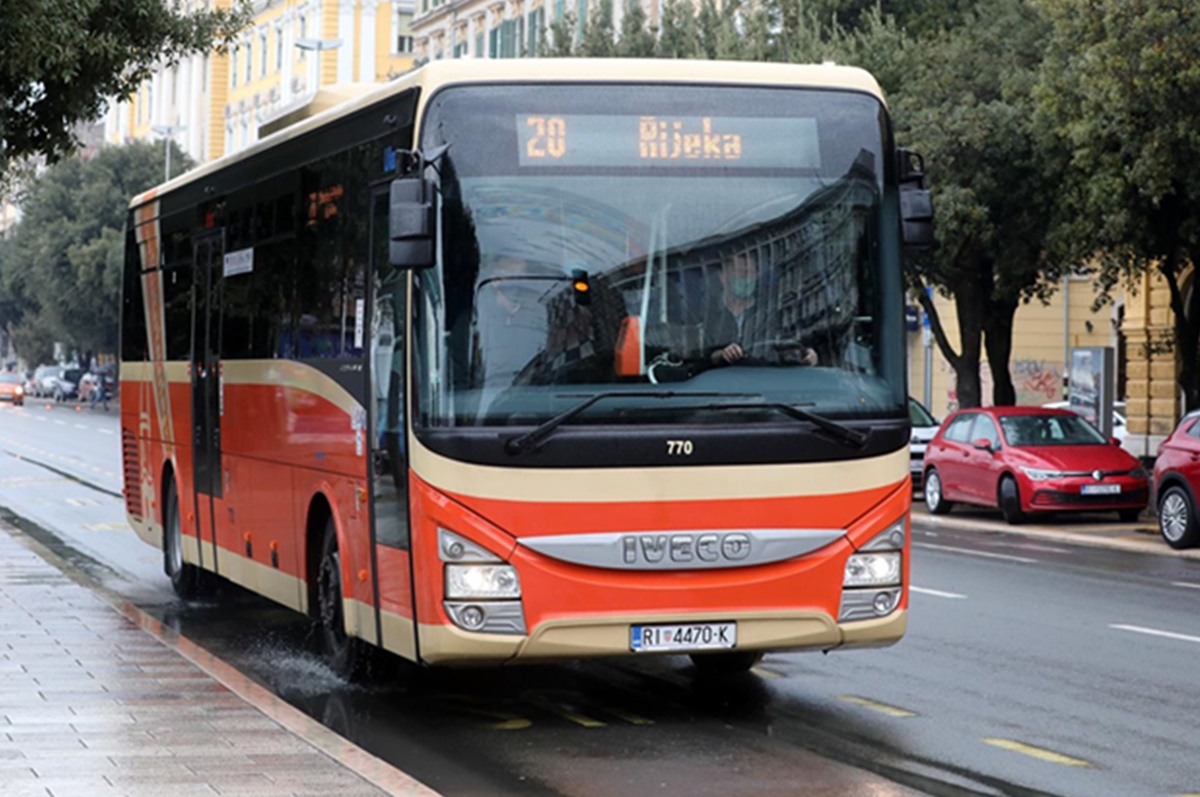 Nepalci i Filipinci će voziti autobuse u Rijeci - Biznis.ba - Poslovni ...