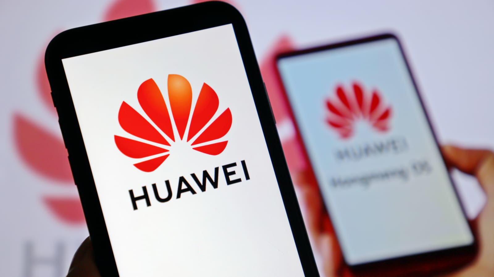 Huawei plasirao novi telefon, početna cijena 3.500 eura - Biznis.ba ...