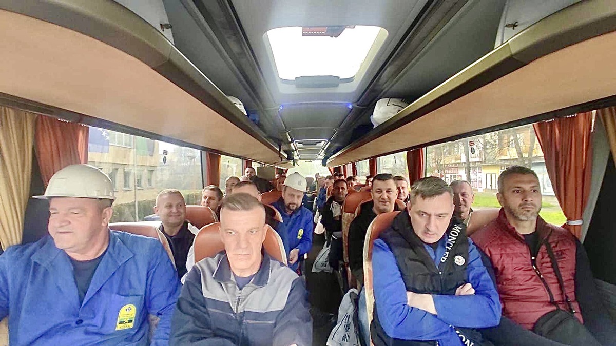 Rudari iz Tuzle krenuli na protest u Sarajevo - Biznis.ba - Poslovni ...