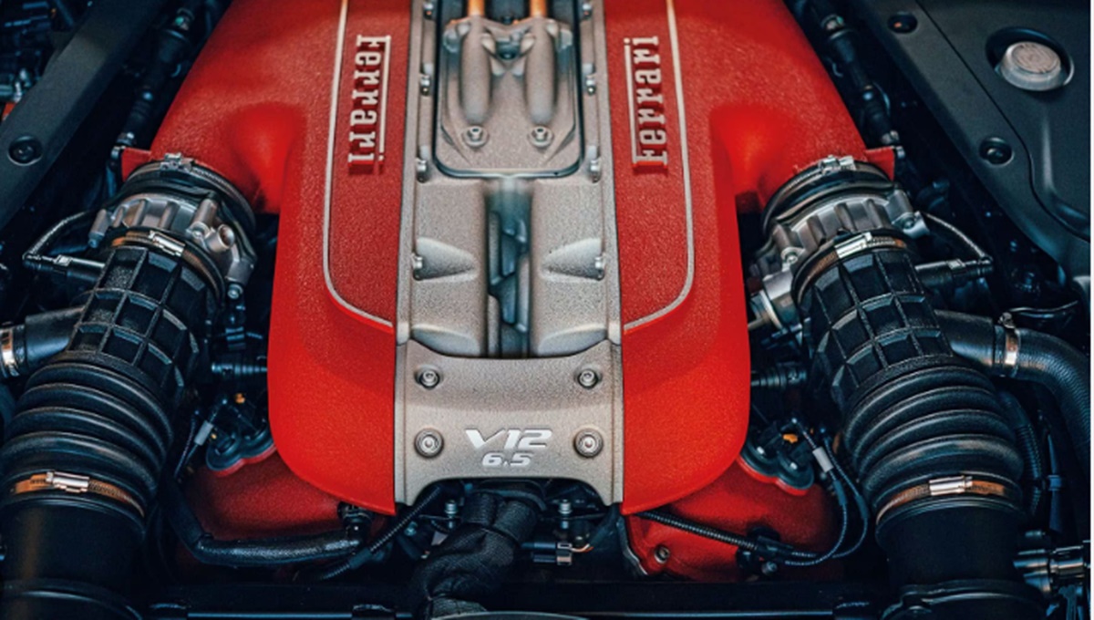 Ferrari će nastaviti da proizvodi V12 motore dok oni ne budu zabranjeni ...